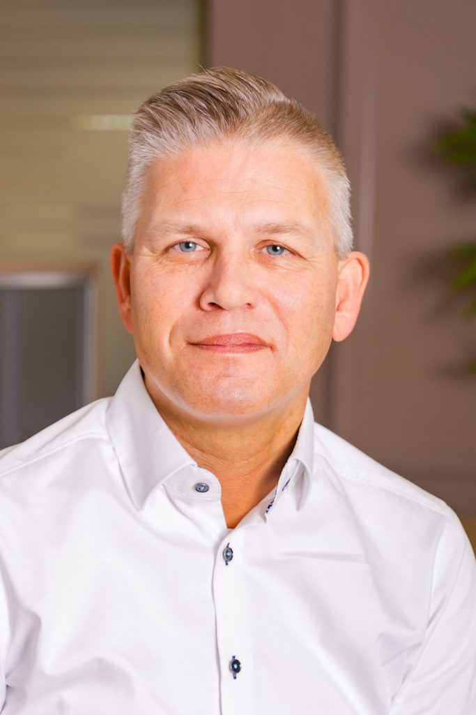 Team – Arra Management